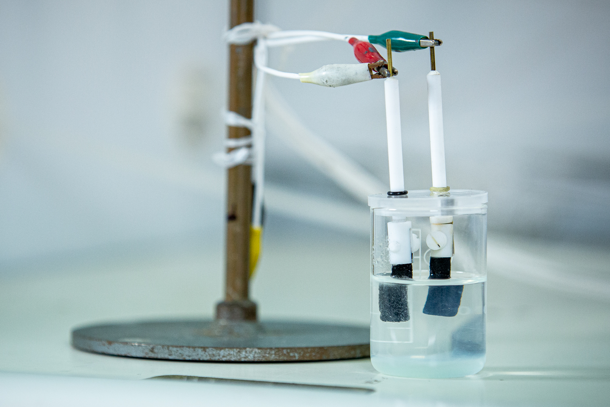RMIT University researchers make breakthrough in green hydrogen ...
