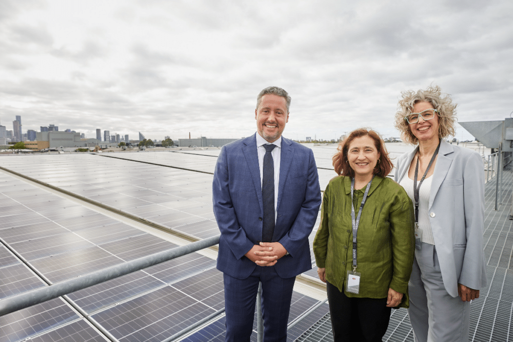 Equinix officially unveils 1MW rooftop solar system in Melbourne ...