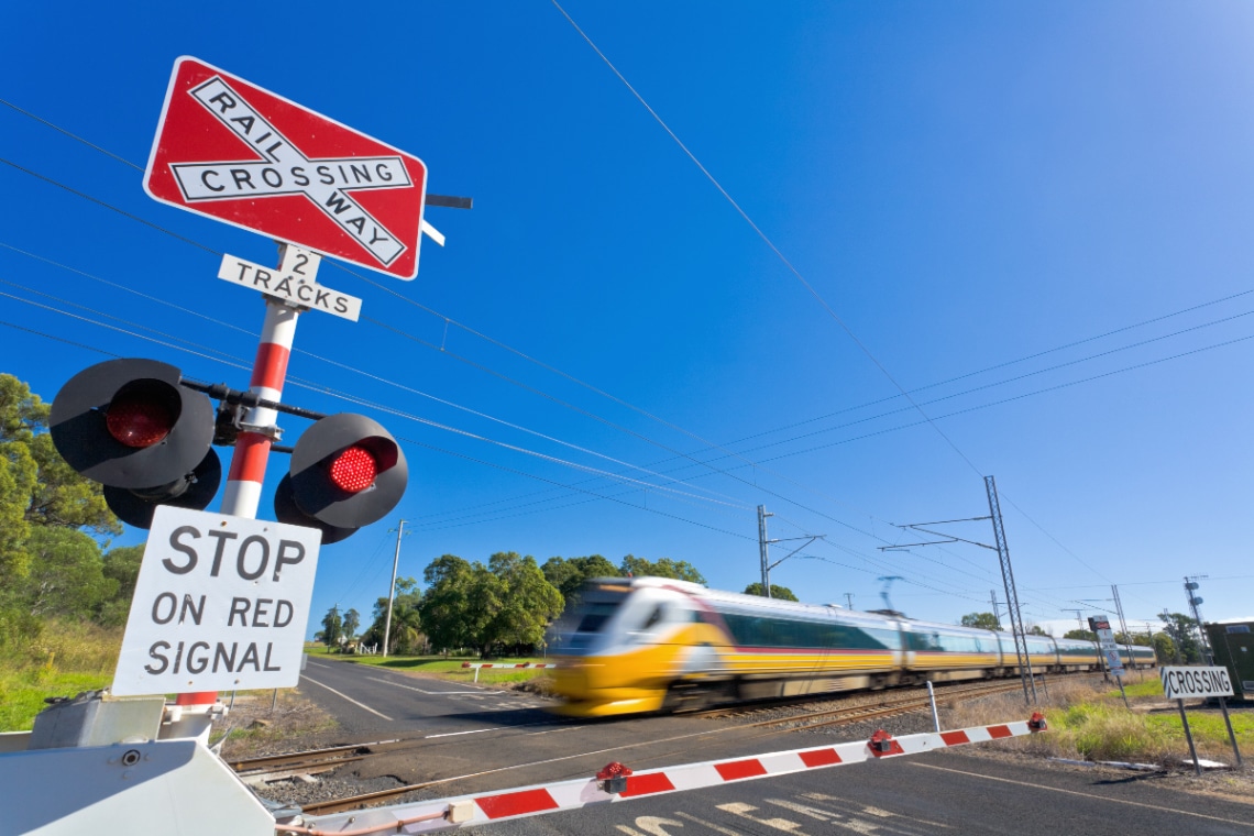 Battery power to electrify freight trains - Ecogeneration