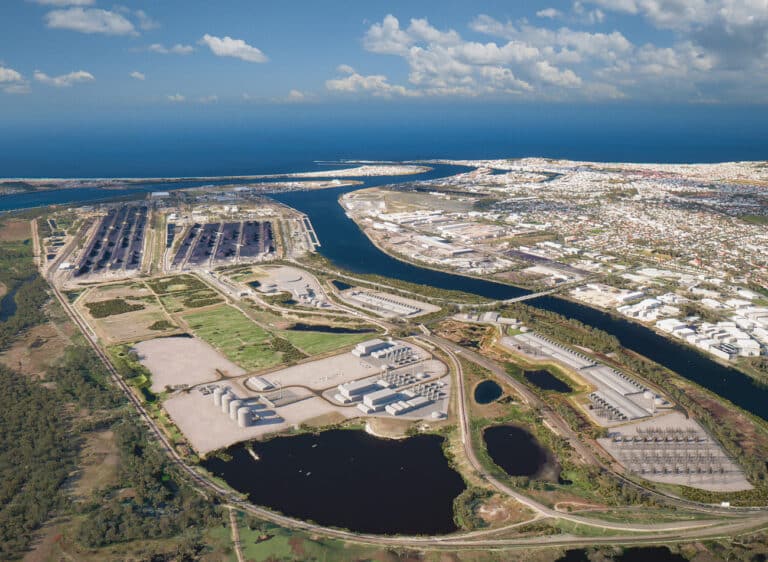 Giant coal port charts clean energy future - Ecogeneration